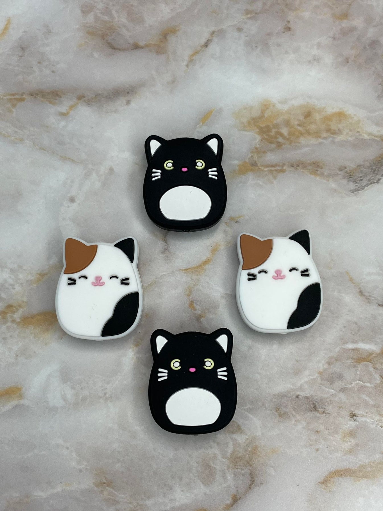 SQUISHMALLOW SILICONE FOCAL (1ct) – Kaotic Kreations