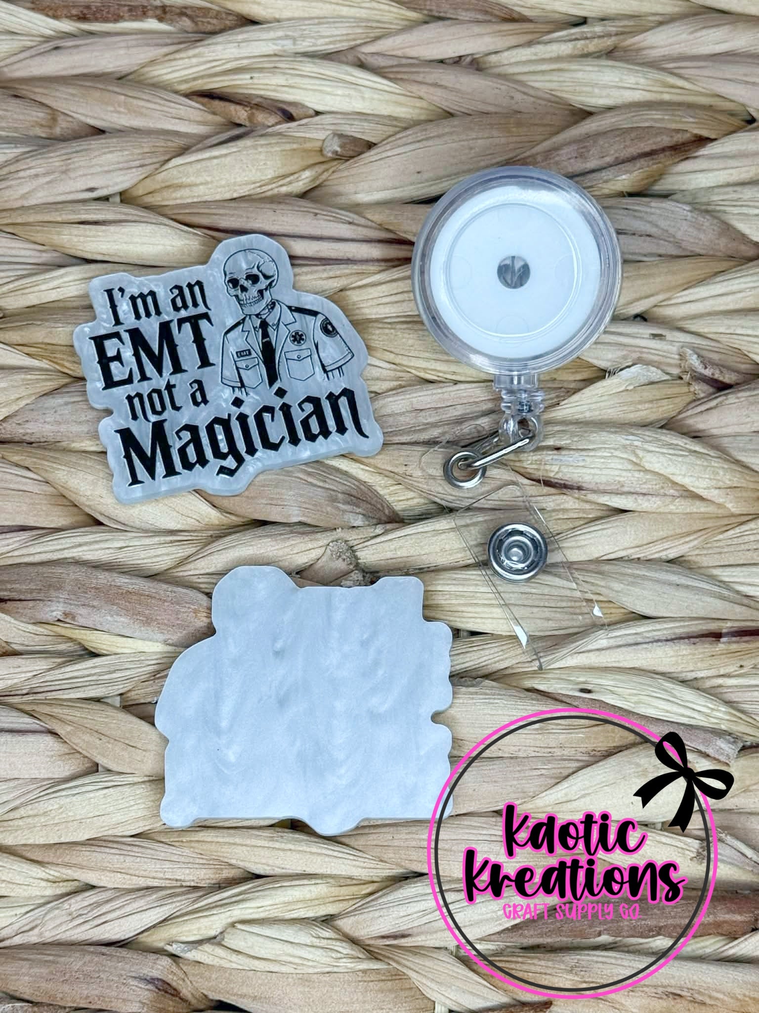 *CUSTOM* FLATBACK ACRYLIC 42mm X 39mm I'M AN EMT F209 (1ct) – Kaotic ...