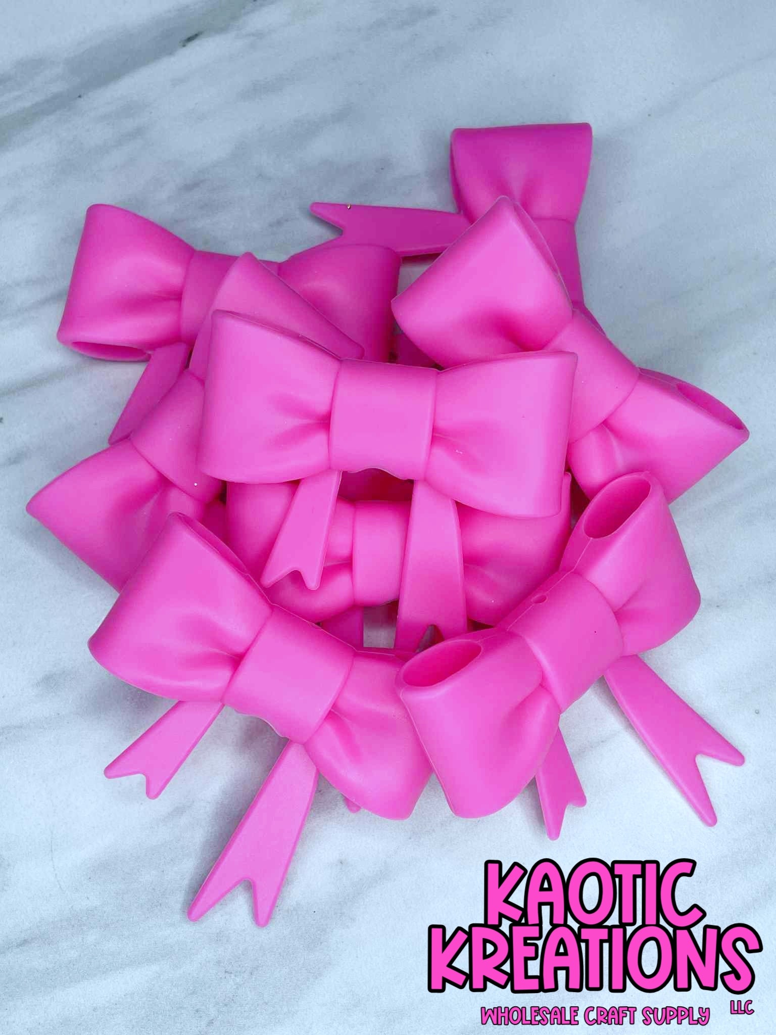 D51 BEADABLE JUMBO SILICONE BOW SOLID HOT PINK (1ct) – Kaotic Kreations